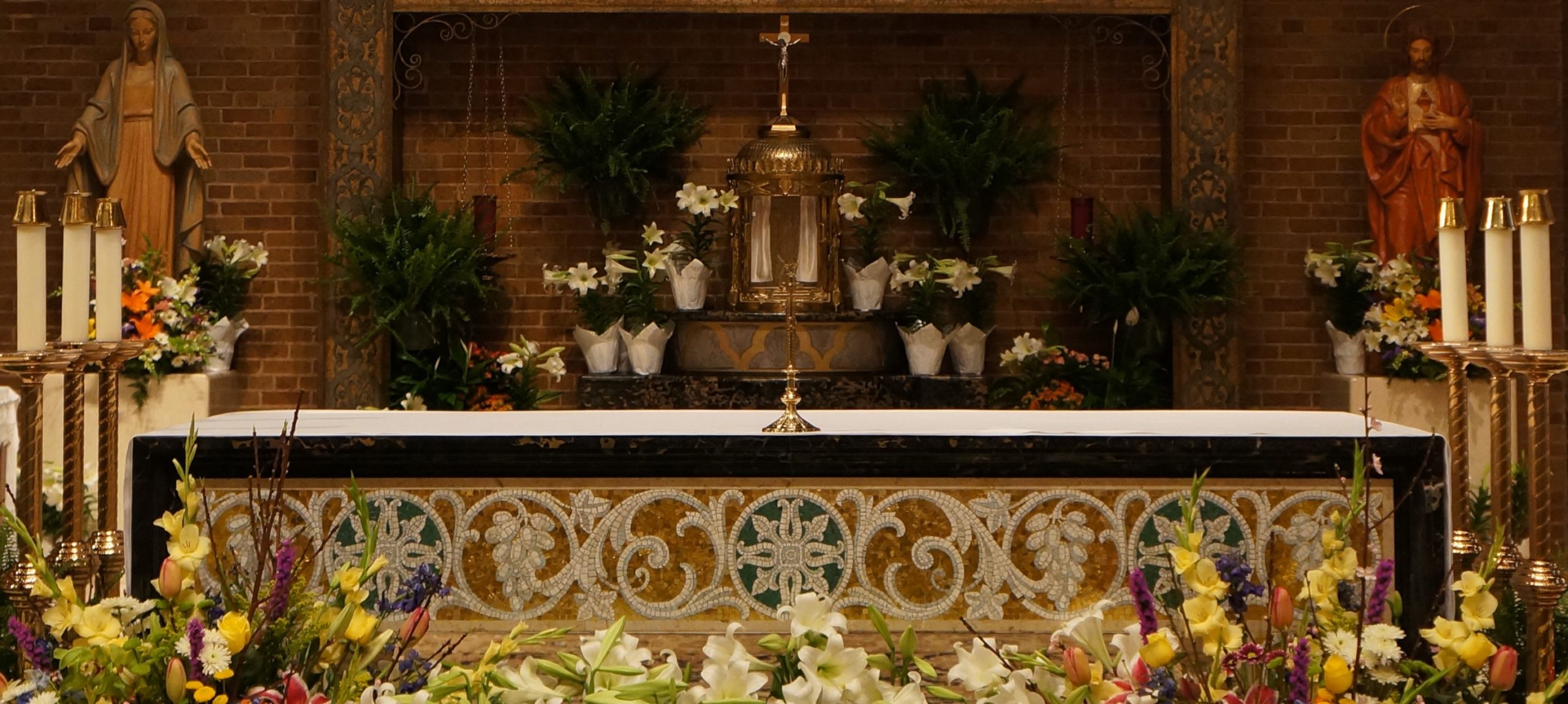 FSSP Helps a Bishop Discover the Latin Mass – Priestly Fraternity of St ...